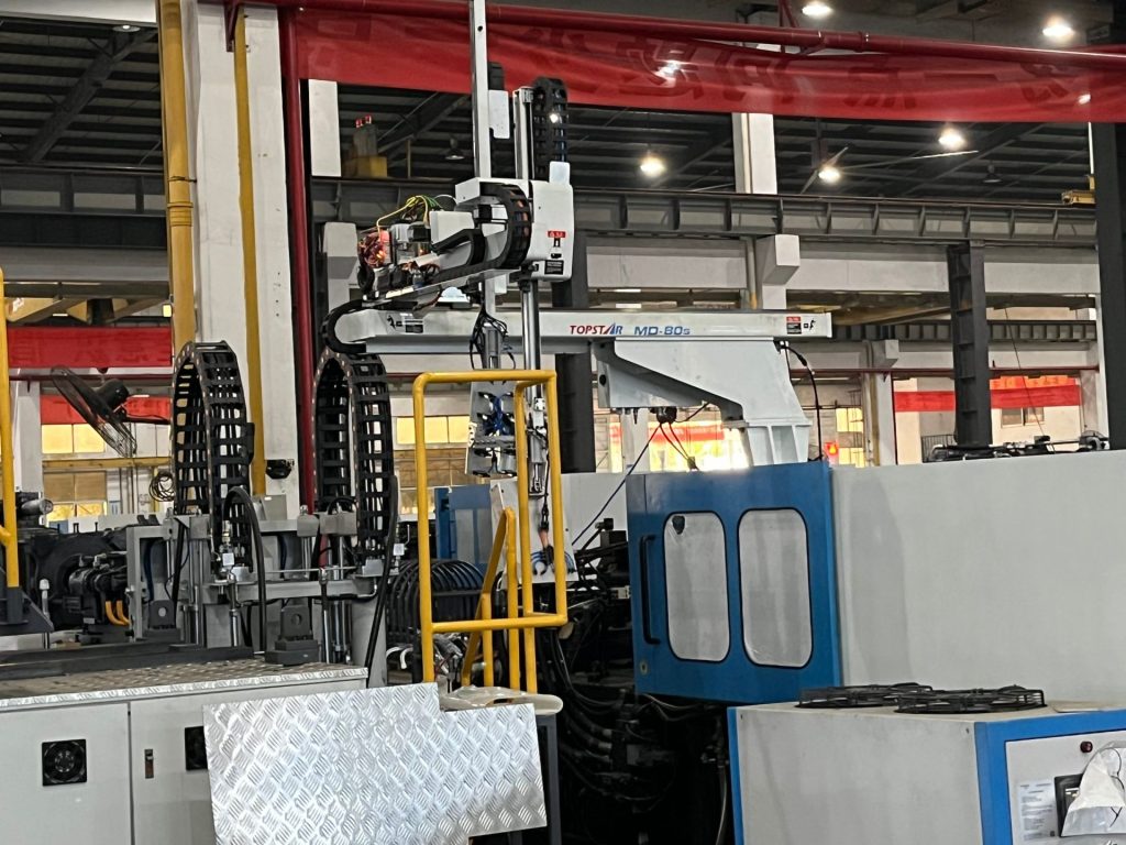 Is the injection molding robot compatible with different injection ...